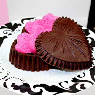 Easy DIY Chocolate Heart Candy Box - MomSkoop