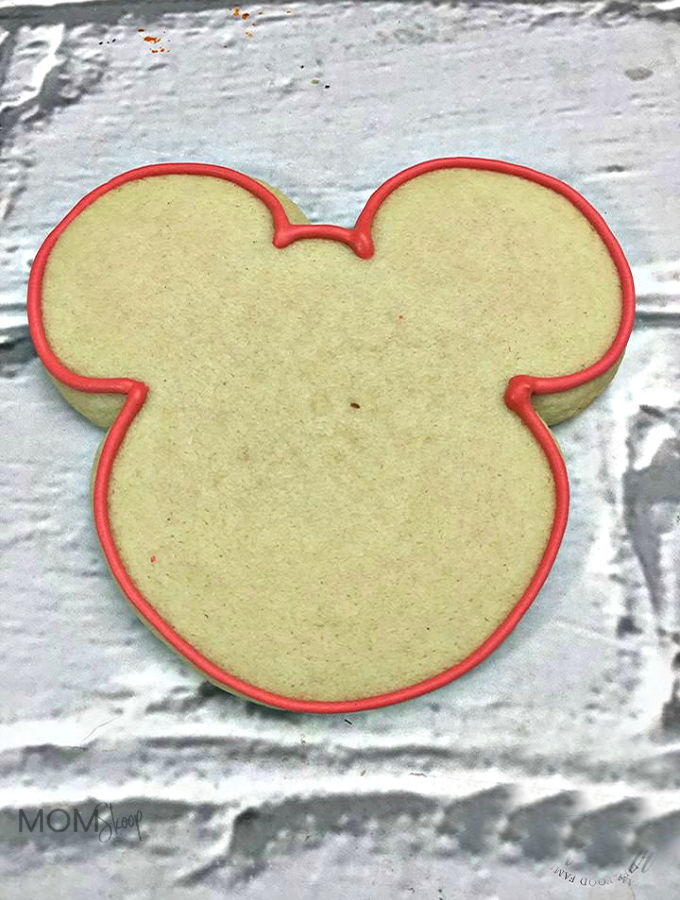 Mickey Mouse Sugar Cookies - MomSkoop