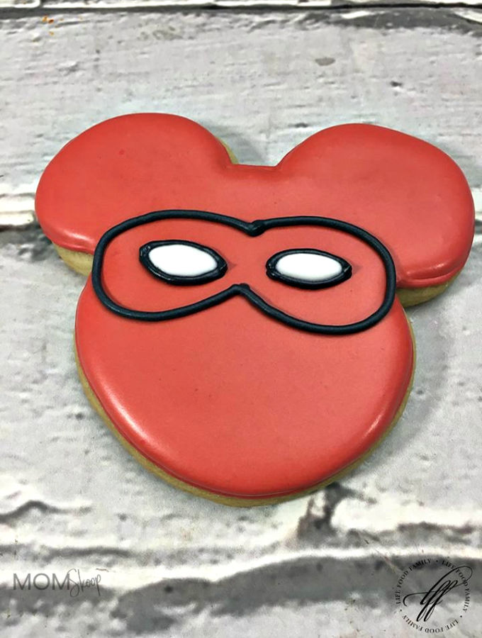 Mickey Mouse Sugar Cookies - MomSkoop