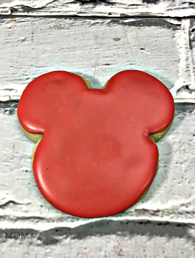 Mickey Mouse Sugar Cookies - MomSkoop