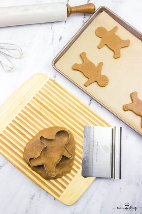 The BEST Reindeer Gingerbread Cookies Recipe - MomSkoop