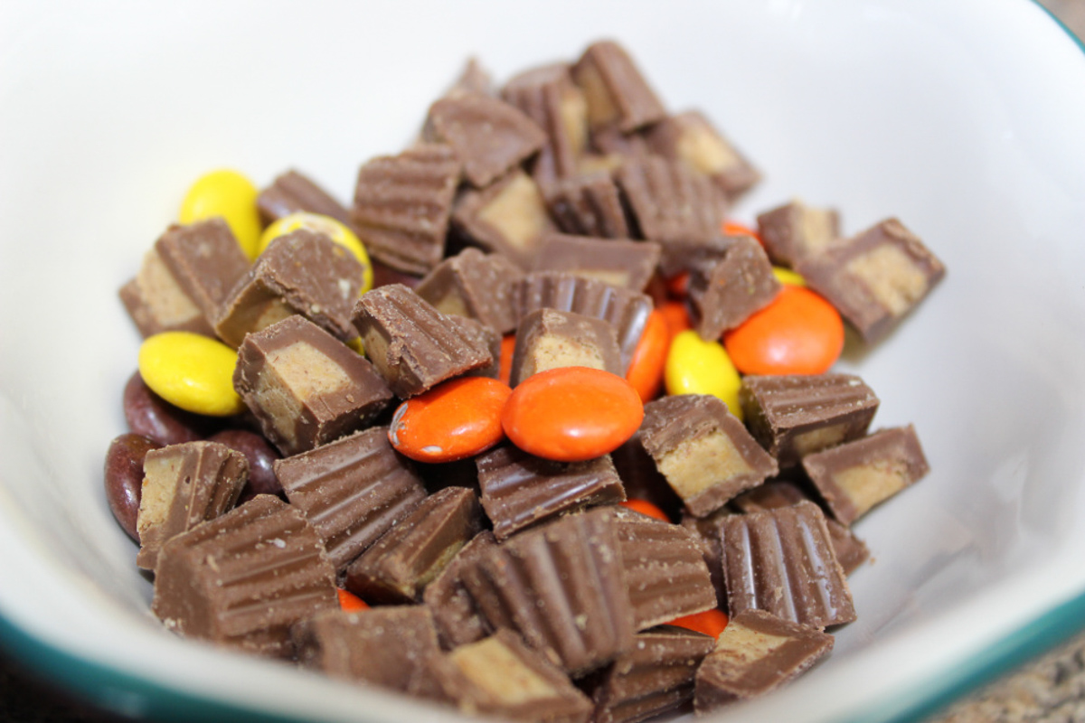 THE ULTIMATE REESE'S COOKIES - MomSkoop