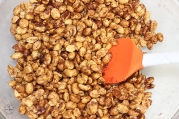 How to Make Toffee Candied Peanuts - MomSkoop