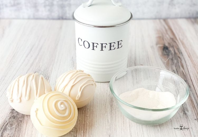 White Mocha Coffee Bombs - MomSkoop