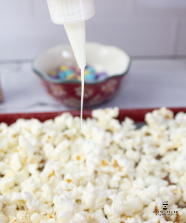 Yummy Easter Popcorn - MomSkoop