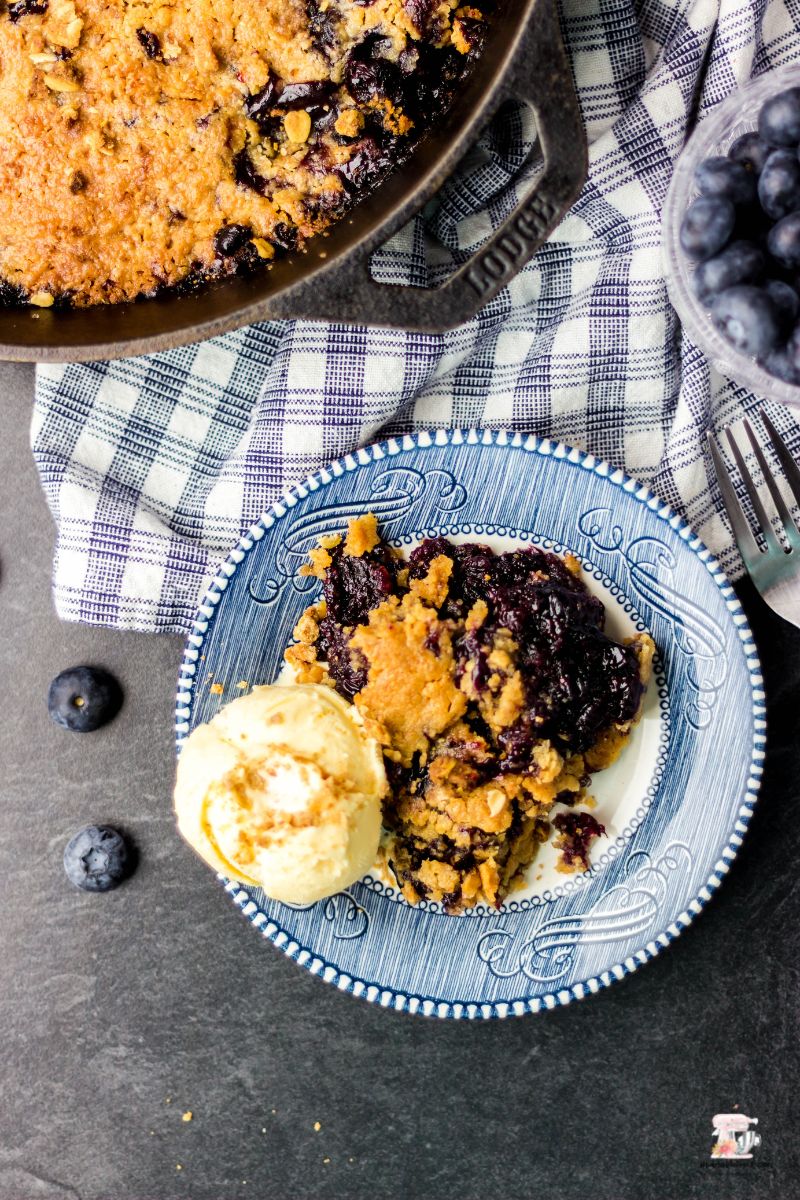 Bisquick Blueberry Crumble - MomSkoop