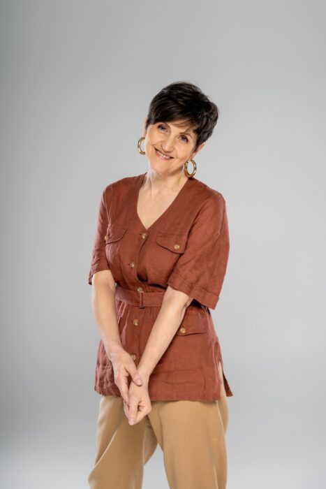13 Things Chic Women Over 50 Know Never to Wear