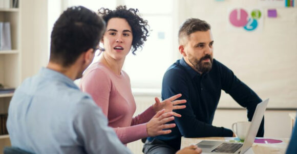 12 Behaviors Smart People Drop When They're Done Being Overlooked