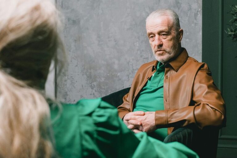 10 Subconscious Behaviors That Make People Dislike You