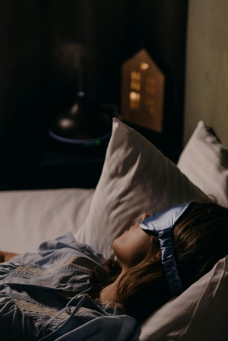Struggling in the Morning? Sleep Pros Recommend These 10 Night Fixes