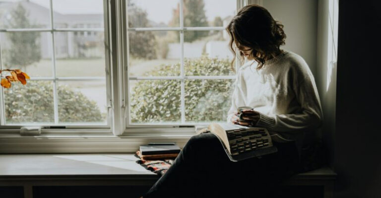 People With High Intelligence Tend to Keep These 14 Things Secret