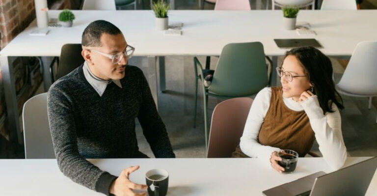 11 Conversation Habits That Kill Your Charisma