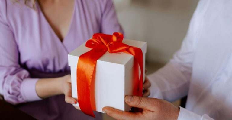 16 Thoughtful Yet Luxurious Father’s Day Gift Ideas